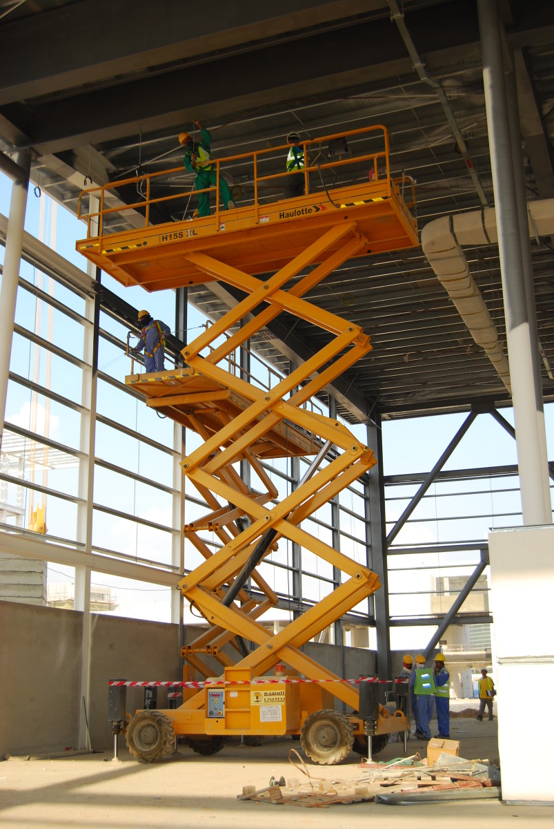 Diesel Scissor Lifts H15 SXL