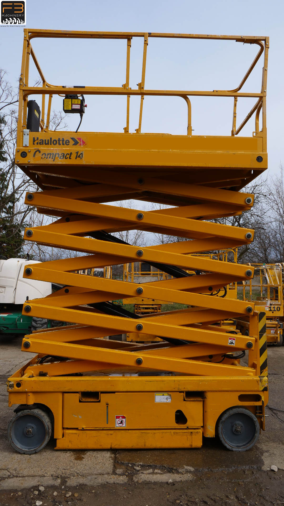 Haulotte Compact 14 electric scissor lift Nr.01